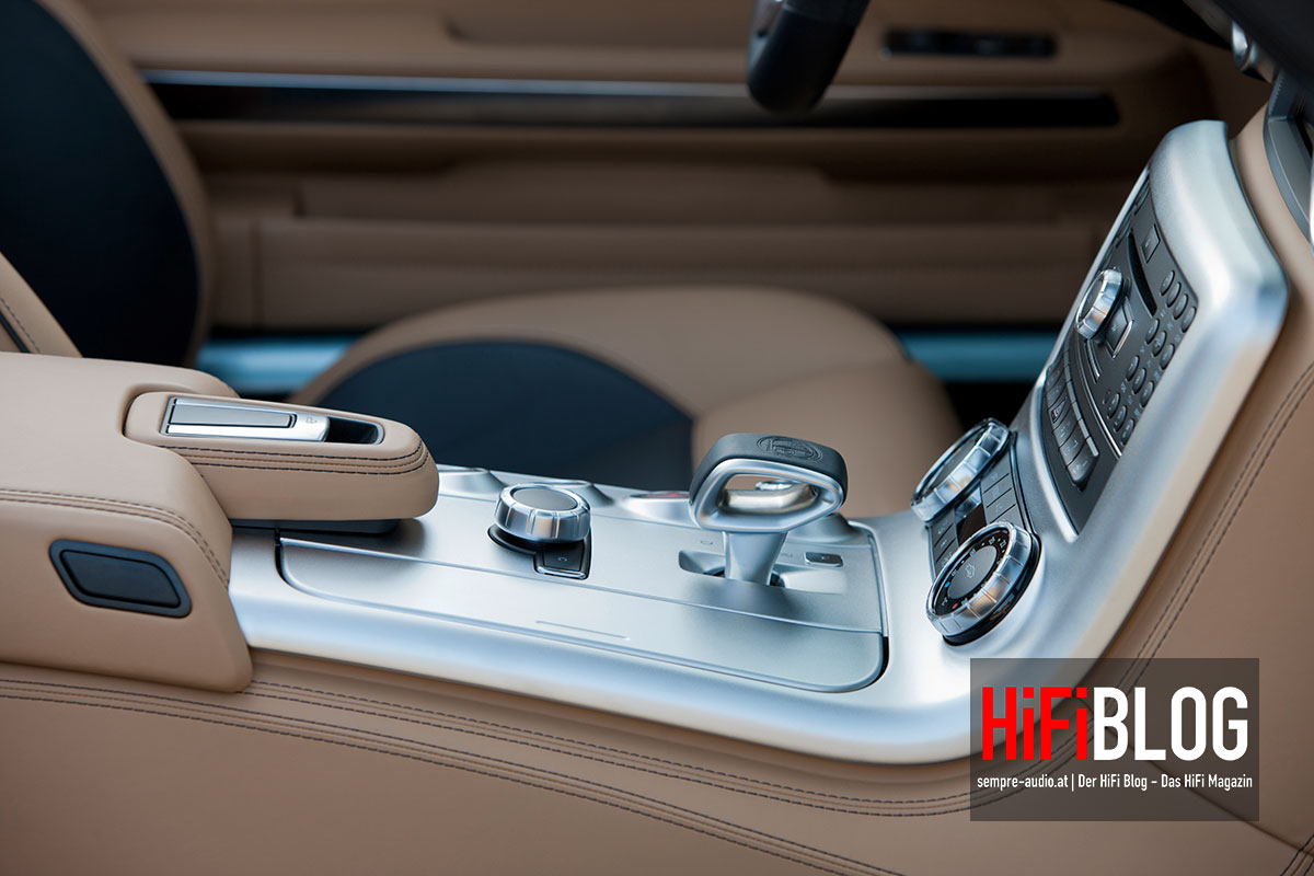 Bang & Olufsen BeoSound AMG Sound System im Mercedes Benz SLS AMG ...