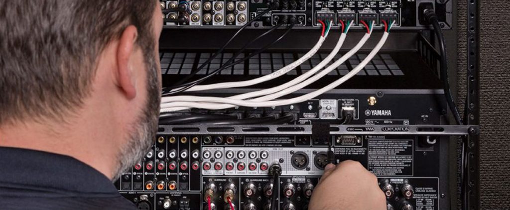 Yamaha XDA-QS5400RK MusicCast Quad Streamer und Yamaha XDA-AMP5400RK ...