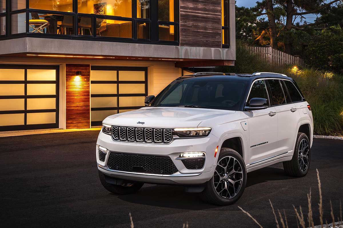 McIntosh MX950 Entertainment System im Jeep Cherokee 2022 | sempre-audio.at