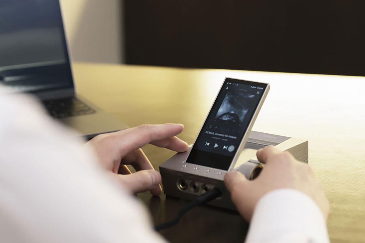 Astell & Kern ACRO CA1000 Carryable Headphone Amp | sempre-audio.at