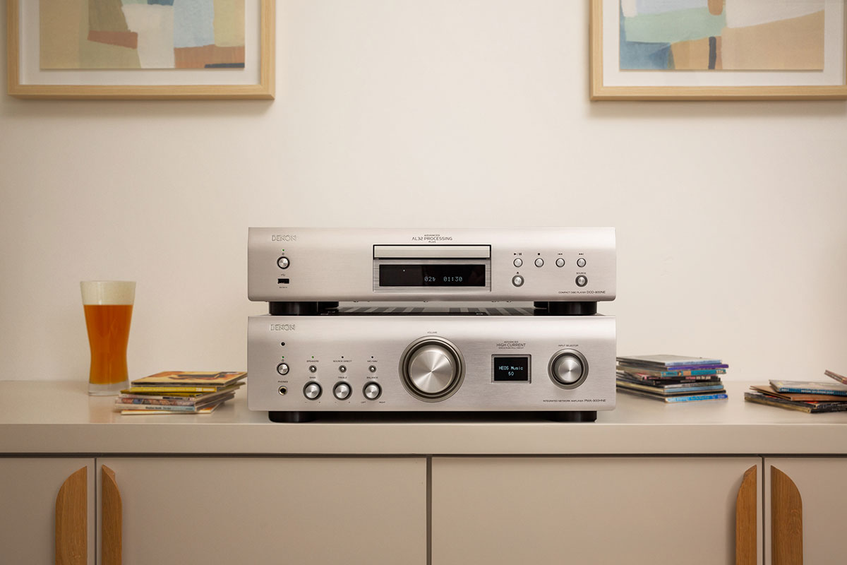 Denon PMA-900HNE Integrated Network Amplifier und Denon DCD-900NE ...