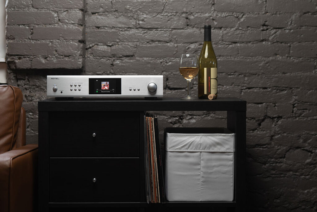 Rotel S14 Integrated Network Streamer | sempre-audio.at