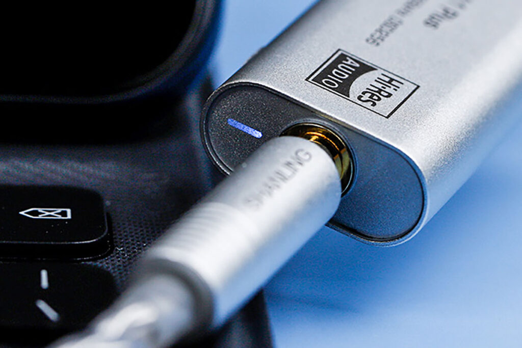 Shanling UA1 Plus USB DAC/AMP Dongle | sempre-audio.at