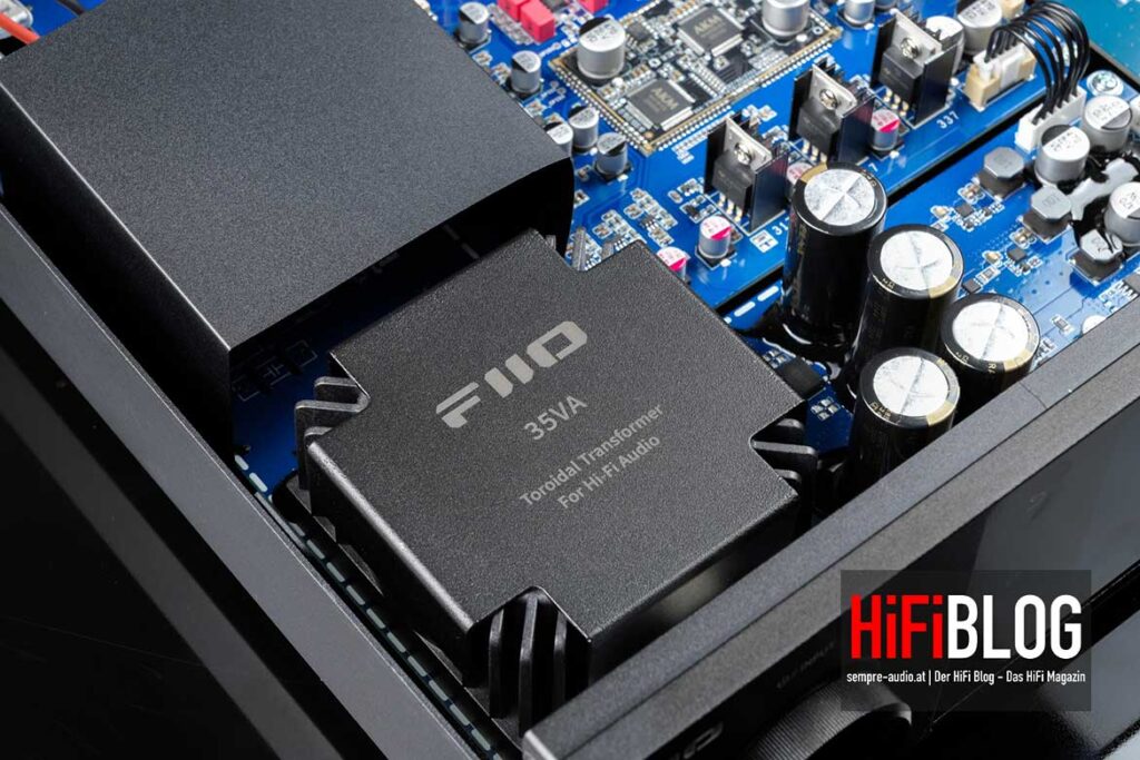 FiiO S15 Desktop High-res Audio Streamer | sempre-audio.at